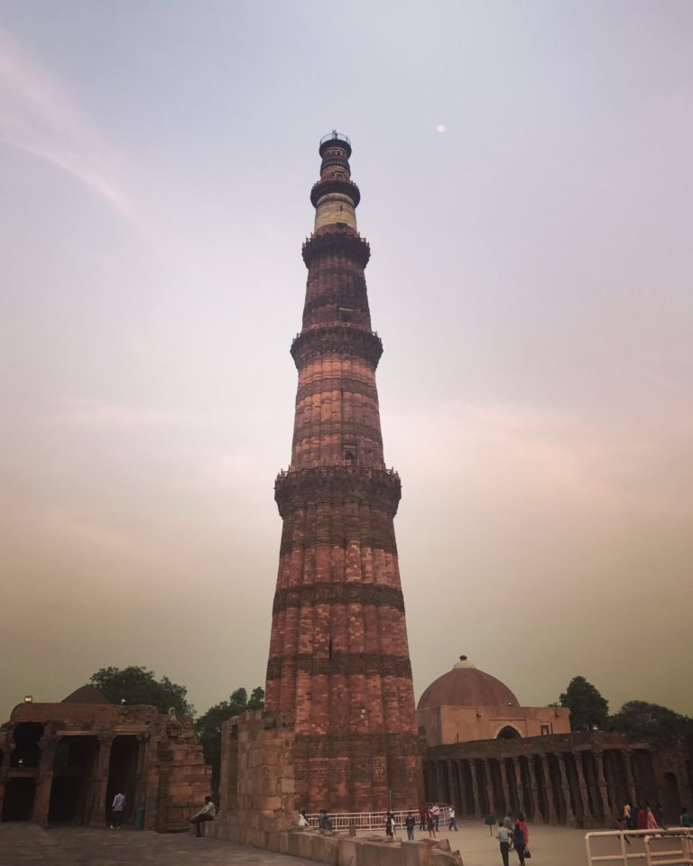 A Guide to Exploring Delhi's Historical Gems - Hopping Feet
