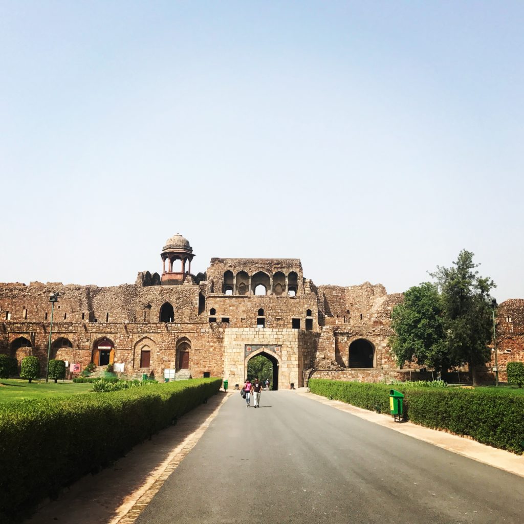 A Guide to Exploring Delhi's Historical Gems - Hopping Feet