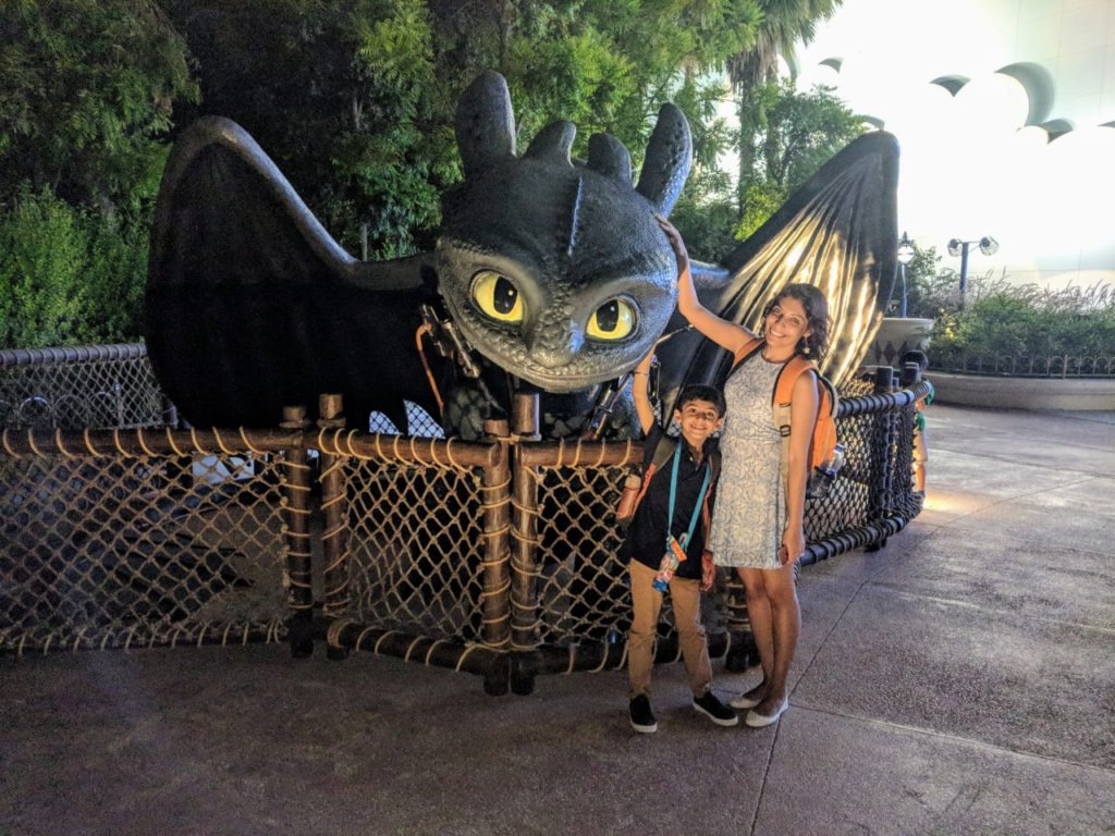 Motiongate Dubai Themepark Review - Hopping Feet